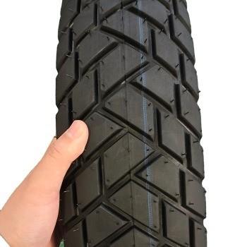 China 90/90-18 90/90-19 Tubeless Motorcycle Tire 45% Rubber Content Japanese Technology for sale
