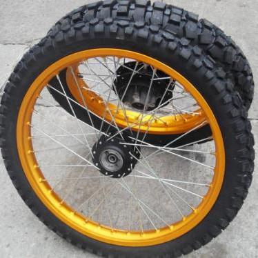 China Motorcycle Tire 2.75-18 with 35-55% Natural Rubber 6PR/8PR for Durable Performance for sale