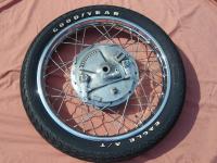 China 130/90-15 Tubeless Motorcycle Tire Natural Rubber Nylon Steel 40% Rubber Content for sale