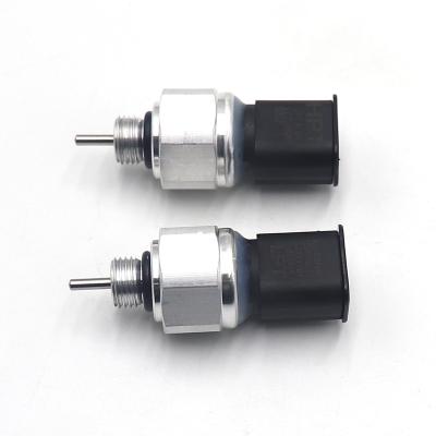 China High Performance Engine Oil Pressure Temperature Sensor IP65 for sale