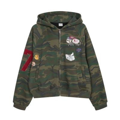 China Custom Camo Patch Vintage Streetwear Zip Up Sweatshirt Hoodie For Men for sale