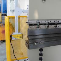 China 4+1 Axis Stainless Steel Sheet Bending CNC Press Brake Machine 200 Ton 3200mm for sale
