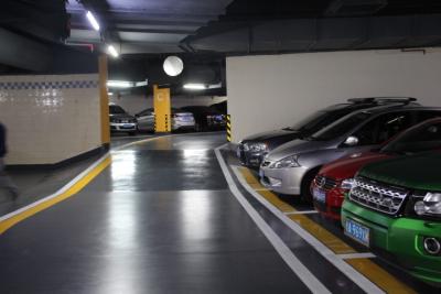 China Polyaspartic Wear Resistance Transparent Flooring Coating PF863 for sale