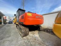 China Used Hitachi Excavator ZX210 with 0.45m3 Bucket Capacity and 21500 KG Machine Weight for sale