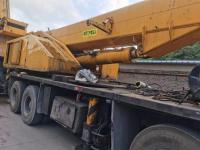 China LT1130 LT1070 LT1055 130T 70T 55T 100T Truck Crane with Max. Lifting Height of 48m for sale