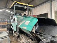 China Used Asphalt Paver 1800 The Perfect Fit for Sidewalk Tile Production for sale