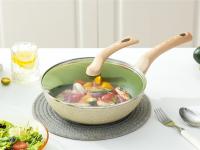 China 13Inch Chinese Aluminum Wok Pan With Tempered Glass Lid And Non Stick Coating for sale