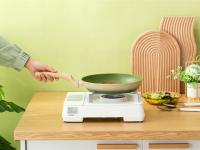 China Healthy Cooking Frying Pan 7Inch Non Stick 26cm With Titanium Coating for sale