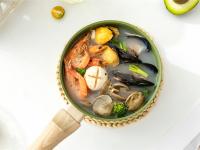 China Premium Aluminum Chinese Wok With Tempered Glass Lid And Non Stick Coating for sale
