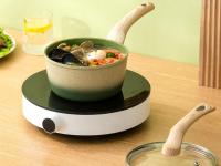 China Cast Iron Aluminum Wok Saucepan With Non Stick Coating And Heat Resistant Handles for sale