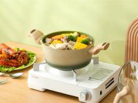 China High Performance Aluminum Casserole Pan Non Stick With Heat Resistant Handles And Glass Lid for sale