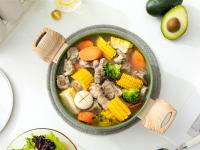 China High Performance Aluminum Casserole Pan Non Stick With Heat Resistant Handles And Glass Lid for sale