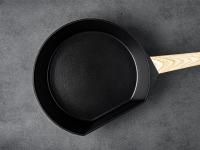 China 10.25Inch Aluminum Frying Pan Oven Safe With Silicone Handle for sale
