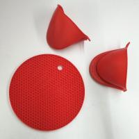China Kitchen Essentials: Silicone Heat-Resistant Oven Mitts & Pot Holders Set for sale