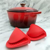 China Premium 6 Quart Enameled Cast Iron Dutch Oven With Lid - Available In 6 Colors With Silicone Gloves & Pot Holders for sale