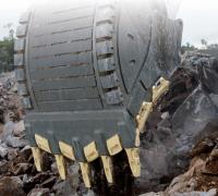 China Heavy Duty Excavator Bucket Lip Shroud Liebherr R9350 ESCTBC150X445-2R for sale