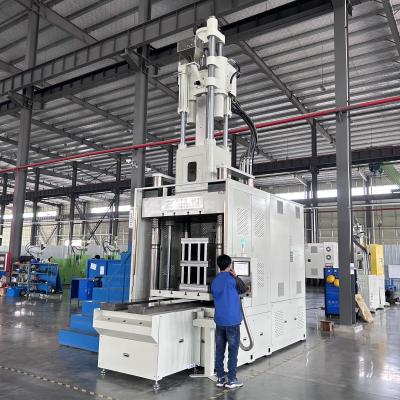 China Lower Table Vertical Type Injection Molding Machine 250 Tons for sale