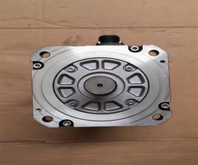 China 24 mm Shaft Industrial Servo Motor with Operating Temperature Range 0-40 °C for sale