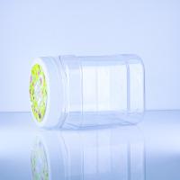 China Square PET Clear Jar 880ml 26oz Screw Lid Airtight Food Storage Container for Gummy Candies Cheese Cake for sale
