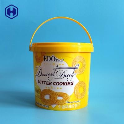 China Thin Wall Round Plastic Cookie Containers 84oz 400g with Single Handle - IML Food Grade PP Packaging 2500ml for sale