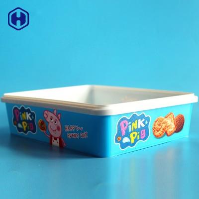 China Custom IML Round Cookies Plastic Packaging Box 2600ml Hot Filling SGS FDA for sale