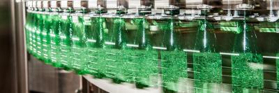 China DCGF24-24-8 Carbonated Filling Machine 5000BPH Capacity with 24 Filling Heads for Soda Water Production for sale