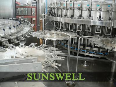 China Hydraulic Carbonated Filling Machine with 18-72 Heads, 5000-28000 BPH Capacity for Soda Water Production for sale