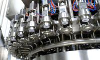 China Automatic 3-in-1 Mineral Water Filling Machine 18000BPH Capacity with 40 Filling Positions for sale