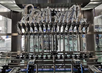 China GMP Semi Auto Liquid Filling Machine With One Manipulator for sale