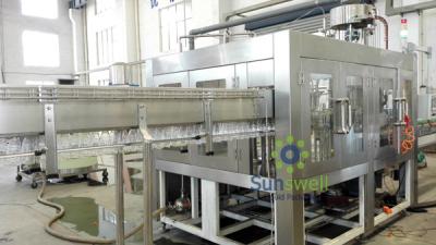 China Automatic PLC Hot Fruit Liquid Filling Machine 3000-36000 BPH 380V for sale