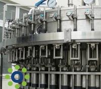 China DCGF50-50-12 Carbonated Beverage Filling Machine - 50 Heads, 15,000 BPH Capacity for PET Bottles for sale