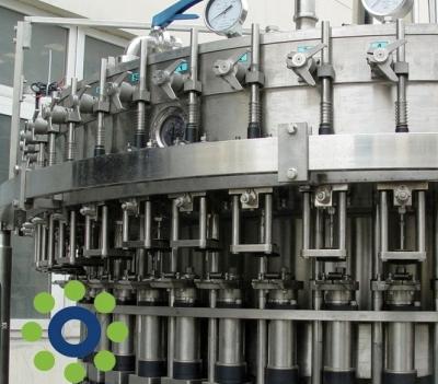 China DCGF50-50-12 Carbonated Beverage Filling Machine - 50 Heads, 15,000 BPH Capacity for PET Bottles for sale