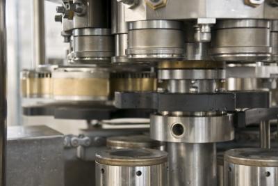 China YDGF12-6 High Speed Aluminum Can Filling Machine with 12 Filling Heads and 3000 Cans/Hour Capacity for sale