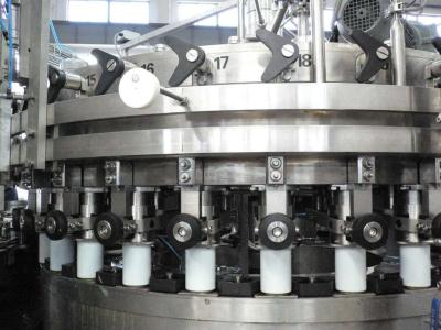 China PET Aluminum Can Filling Machine 9000 Cans/Hour 24 Filling Heads for Carbonated Beverages for sale