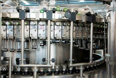 China 15KW 72-72-15 Glass Bottle Carbonated Drink Filling Machine 24000BPH for sale