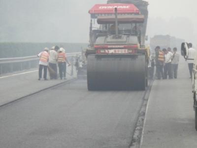 China Modified Asphalt With Polymers Asphalt Driveway Paving Additive Anti Rut for sale