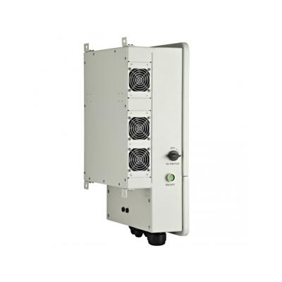 China Deye SUN-8K-SG04LP3 8kW 10kW 12kW Three Phase Hybrid Inverter 550V MPPT for sale