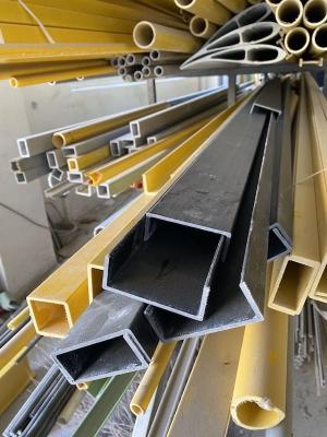China 5mm Thick FRP Pultruded C Channel Beam - 40mm 60mm 112mm Width Options with High Strength Corrosion Resistance for sale