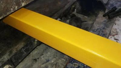 China 52mm FRP Pultruded Rectangular Tube Profile 52x32x5mm with 0.59kg/m Weight for Industrial Applications for sale