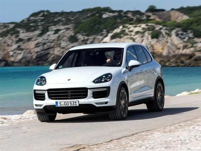 China Porsche Cayenne OEM Wireless Charger 215x170x103mm with 10W/7.5W/5W Power and Automotive Grade Certification for sale