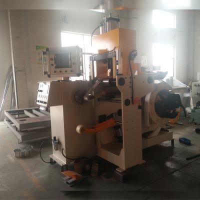 China One Layer Copper Transformer Foil Winding Machine With Cold Pressure Welding for sale