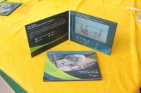 China Digital Lcd Greeting Card Interactive Video Brochure For Invitation for sale