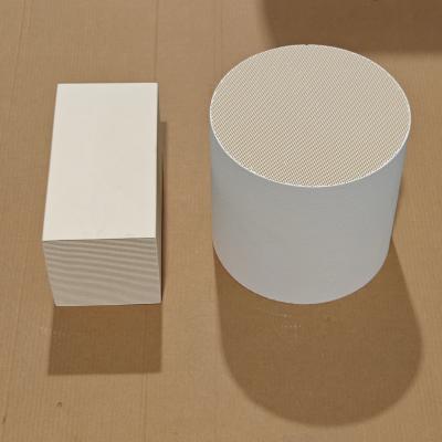 China 95% High Filtration Noble Metal Coating CDPF Diesel Particulate Filter 118.4mm 152.4mm for Black Smoke Control for sale