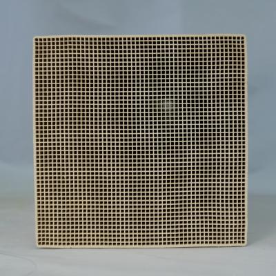 China Honeycomb VOCs Catalyst 400 CPSI Low Pressure Drop for Industrial Air Purification for sale