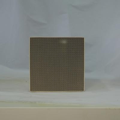 China GRACE Halogen Sulfur Resistant VOCs Catalyst Honeycomb 150x150x50mm 400 CPSI for Industrial Air Purification for sale