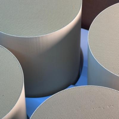 China Low Light-Off Temperature DOC Diesel Oxidation Catalyst with Optimized NO2 Management and Minimal Flow Resistance for sale