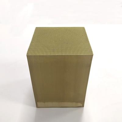 China Multiple Catalyst Formulations Multiple Cell Density Options Selective Catalytic Reduction Catalyst for Light Duty Diesel for sale