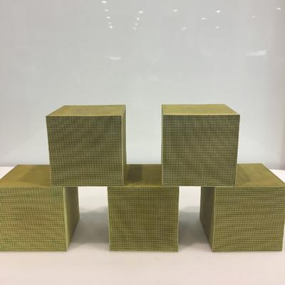 China Cordierite Honeycomb SCR Catalyst Substrates 80-170mm Diameter with 8000m³ Annual Capacity for NOx Reduction for sale