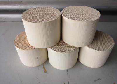China Monolithic Ceramic Catalyst Support Material - 100-600 CPSI Honeycomb Substrates for Euro VI Standards for sale