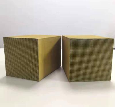 China High Temperature Molecular Sieve SCR Denitration Catalyst for Diesel Engines - 550°C & 95% Efficiency for sale